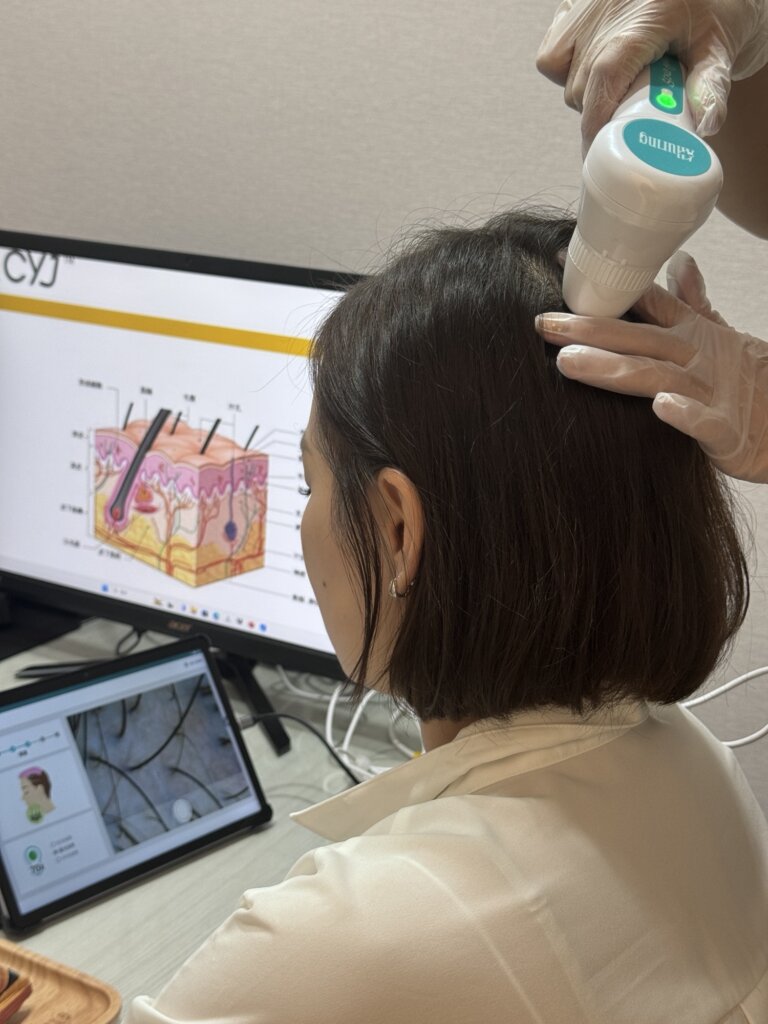 Dcard網友大推：DR CYJ髮胜肽健髮中心。髮稀疏救星，8週有感改善！頭皮水飛梭深度清潔頭皮，讓你體驗至高無上的放鬆感覺 - 秘密女孩 Viki